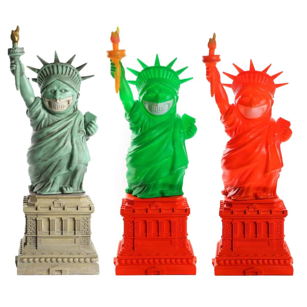Celebrating Freedom with Art: The Liberty Grin Statue Collection at Li ...